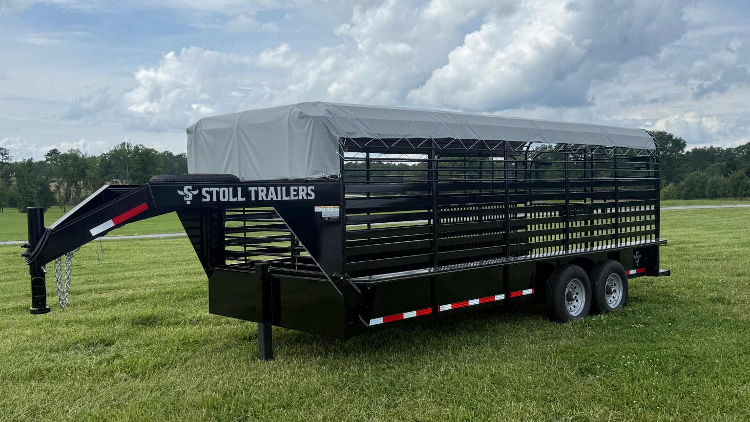 LIVESTOCK TRAILERS – Stoll Trailers